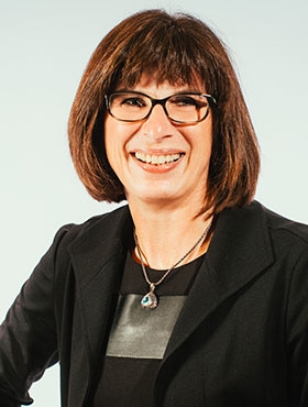 Caroline Silver's Instagram, Twitter & Facebook on IDCrawl